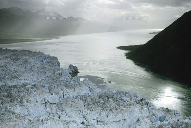 Hubbell Glacier， at Russell Fjord[02314000036]の写真素材・イラスト素材｜アマナイメージズ
