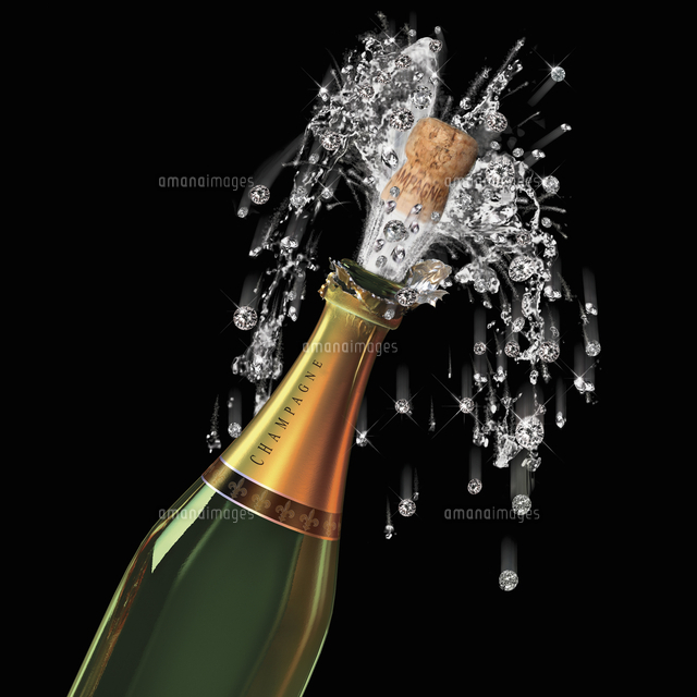 Diamonds spraying from opening champagne bottle[20039007382]の写真素材・イラスト ...