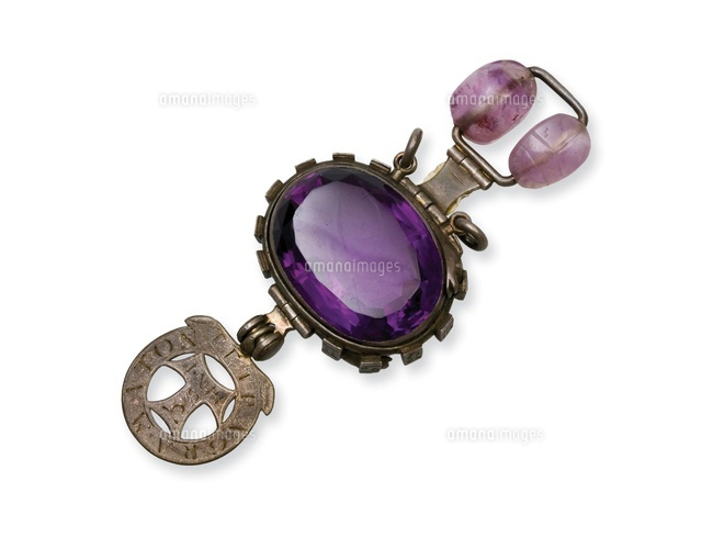 Cursed amethyst[20047000645]の写真素材・イラスト素材｜アマナイメージズ