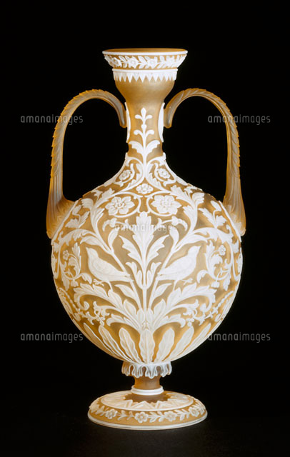Cameo vase designed by Thomas Woodall. England, c.1884[20048004976]の写真 ...
