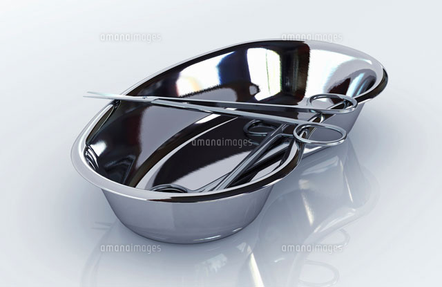 Surgical bowl with scissors-16[20049001458]の写真素材・イラスト素材｜アマナイメージズ