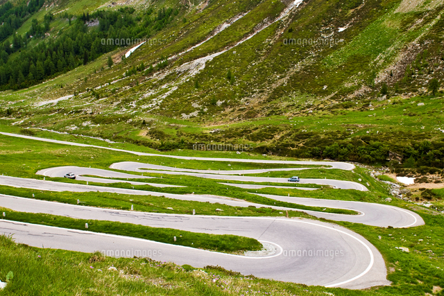 Spl?genpass. Canton Grisons. Switzerland[20053006114]の写真素材・イラスト素材｜アマナイメージズ