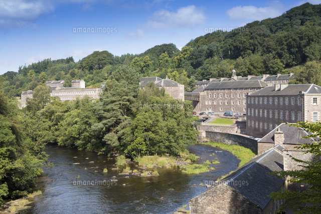 View of the town of New Lanark, UNESCO World Heritage Site, and the ...