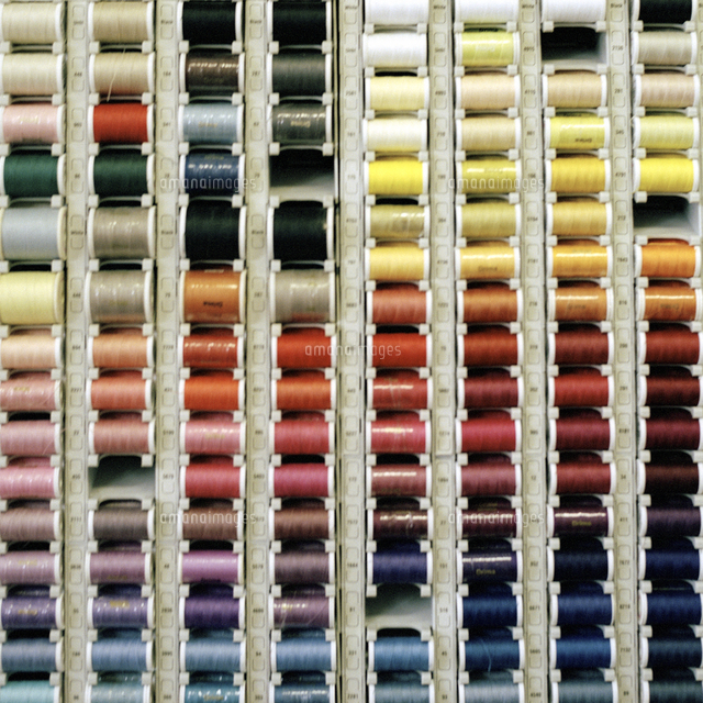 Wall of thread reels[20071002143]の写真素材・イラスト素材｜アマナイメージズ