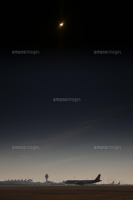 Eclipse, Terminal 1 with Tower, Airport Munich, Munich[20080000566]の写真 ...