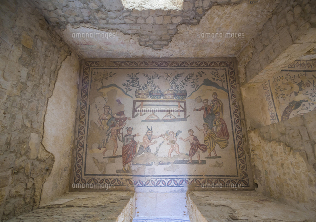 Ancient Roman mosaic, devils and angels, Villa Romana del[20080013634]の ...