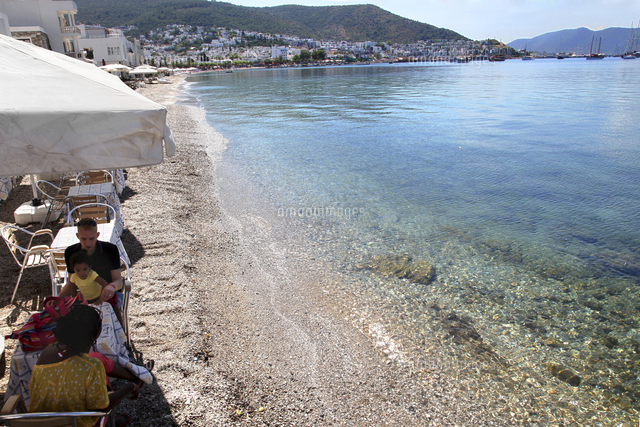 People relaxing on beach in Bodrum, Aegean Region, Turkey[20085010621]の ...