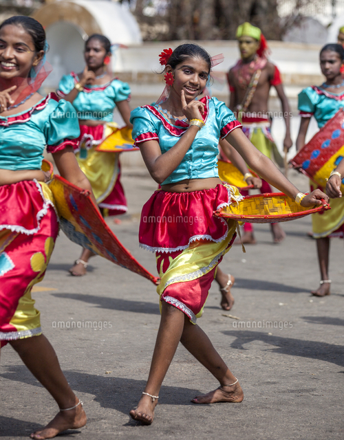 Kandyan dancers in traditional dress participate in the Kandy Day ...