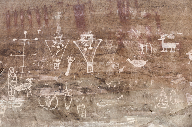 U.S.A., Utah, Sego Canyon, Pictograph[20088088713]の写真素材・イラスト素材｜アマナイメージズ