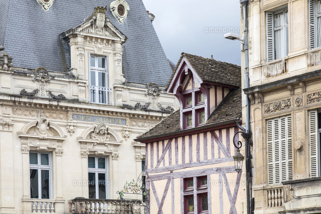 Old buildings in the centre of Dijon, Burgundy, France[20088113235]の写真 ...