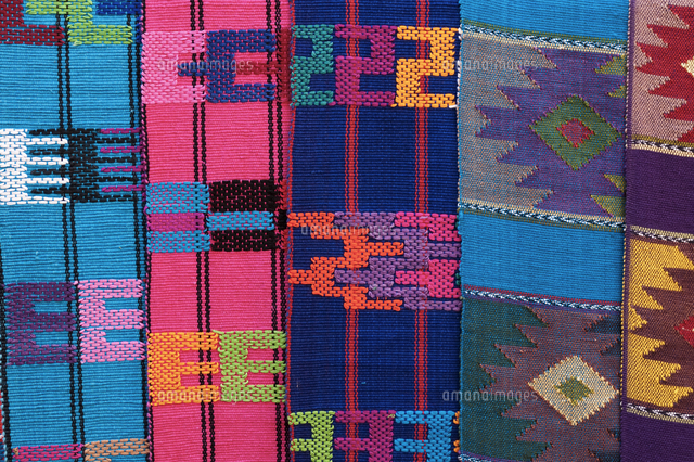 Textiles, Antigua, Guatemala.[20088126800]の写真素材・イラスト素材｜アマナイメージズ