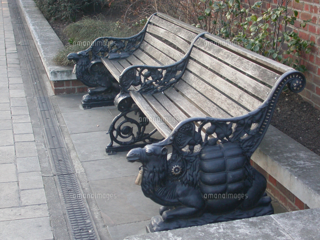 Camel cast iron seat on Thames Embankment, Embankment Statio ...