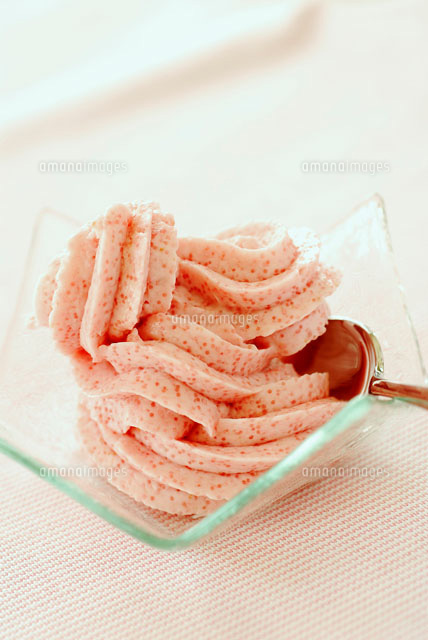 Taramasalata (fish roe paste, Greece)[22199026082]の写真素材・イラスト素材｜アマナイメージズ