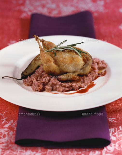 Stuffed quail on red wine risotto[22199032491]の写真素材・イラスト素材｜アマナイメージズ