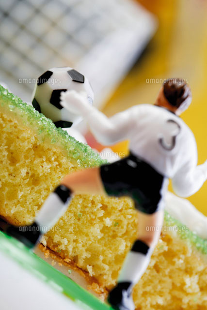 Cake with football and goalkeeper[22199033119]の写真素材・イラスト素材｜アマナイメージズ