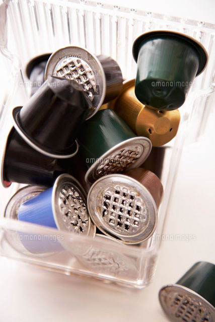 Empty Nespresso capsules[22199034260]の写真素材・イラスト素材｜アマナイメージズ