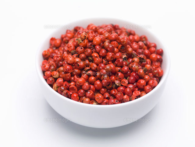 Pink pepper (unground)[22199058177]の写真素材・イラスト素材｜アマナイメージズ