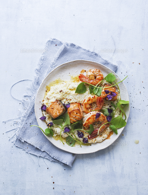 Quinoa risotto with fried salmon and prawns[22199091300]の写真素材・イラスト素材 ...