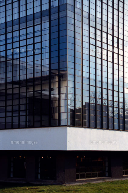 Bauhaus[25937001415]の写真素材・イラスト素材｜アマナイメージズ