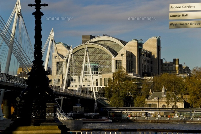 Embankment Place, London.[25937006335]の写真素材・イラスト素材｜アマナイメージズ
