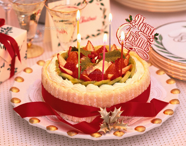 クリスマスケーキ[02022000213]の写真素材・イラスト素材｜アマナイメージズ