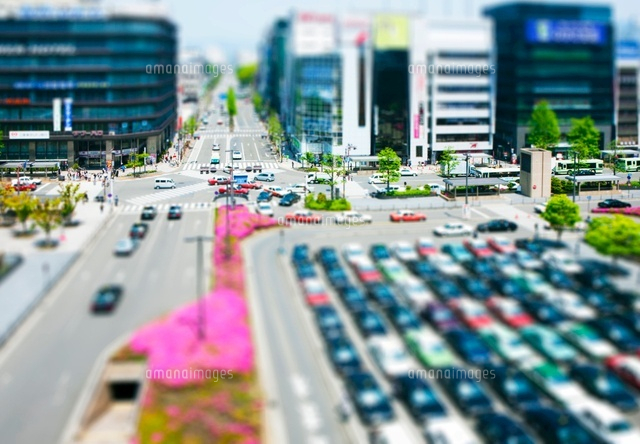 京都駅前と京都タワー[02022349178]の写真素材・イラスト素材｜アマナイメージズ