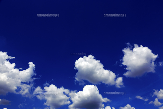 雲[02022349844]の写真素材・イラスト素材｜アマナイメージズ