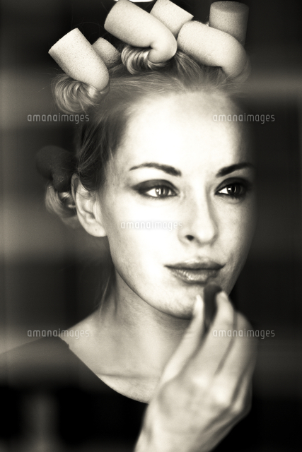 woman[10287000123]の写真素材・イラスト素材｜アマナイメージズ
