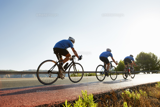 Cycle Racing[11015220493]の写真素材・イラスト素材｜アマナイメージズ