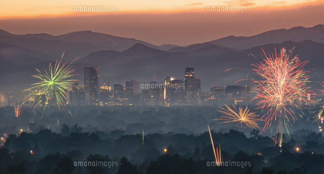 Independence Day fireworks over the City of Denver, Colorado, USA ...