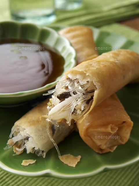 Crispy crab spring rolls[11047055373]の写真素材・イラスト素材｜アマナイメージズ