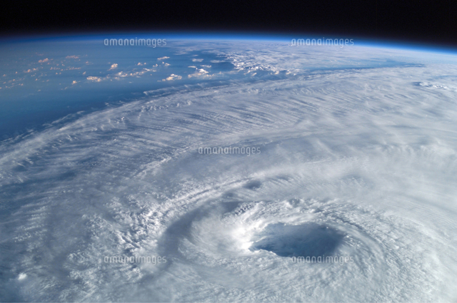 Close-up view of the eye of Hurricane Isabel.[11079020322]の写真素材・イラスト素材 ...