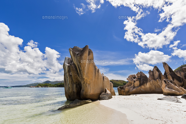 Seychelles, Praslin, Curieuse Island, beach with granite roc ...