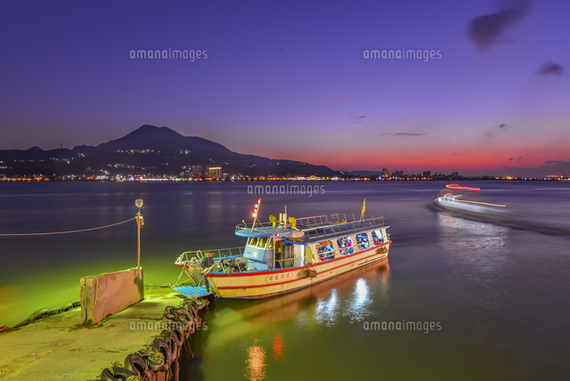 The Bali Ferry[11116007140]の写真素材・イラスト素材｜アマナイメージズ