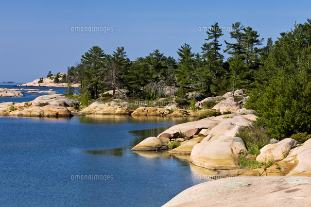 Fox Islands in Desjardins Bay, Ontario, Canada.[11118004128]の写真素材・イラスト ...