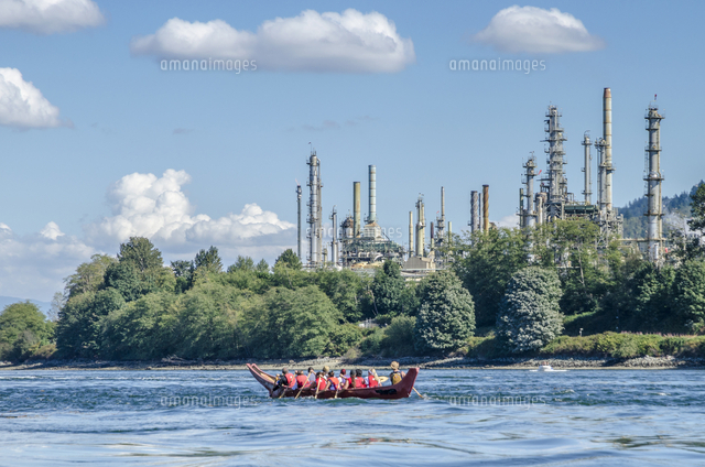 Salish Canoe passes Chevron Refinery, Burrard Inlet, during Many People ...
